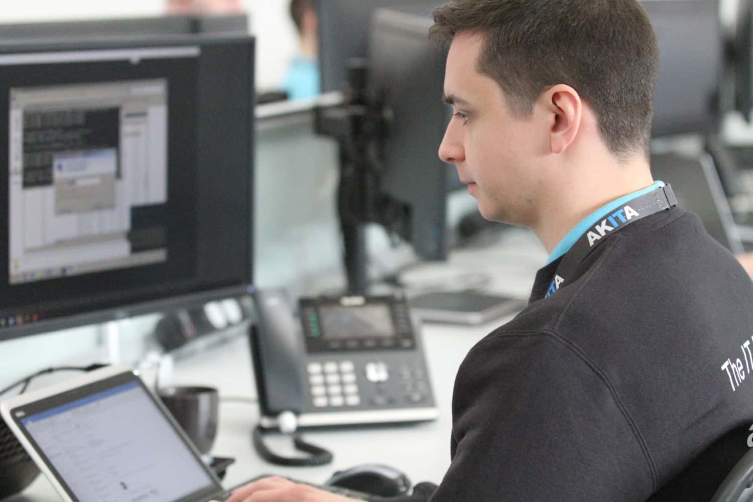 Proactive IT Support & Maintenance Services London, UK - Akita