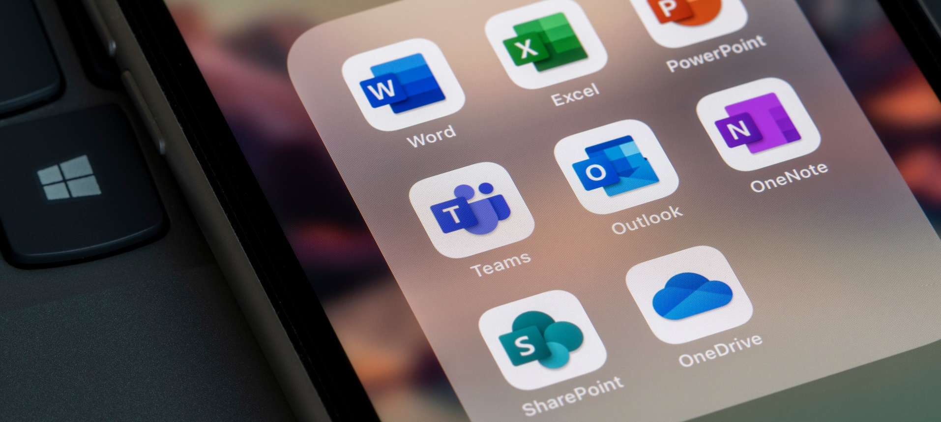 Microsoft 365 Support Services & Consultancy London, UK - Akita